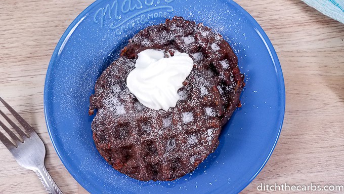 🍫Easy Double Chocolate Chaffles (FREE Cookbook) - Thinlicious