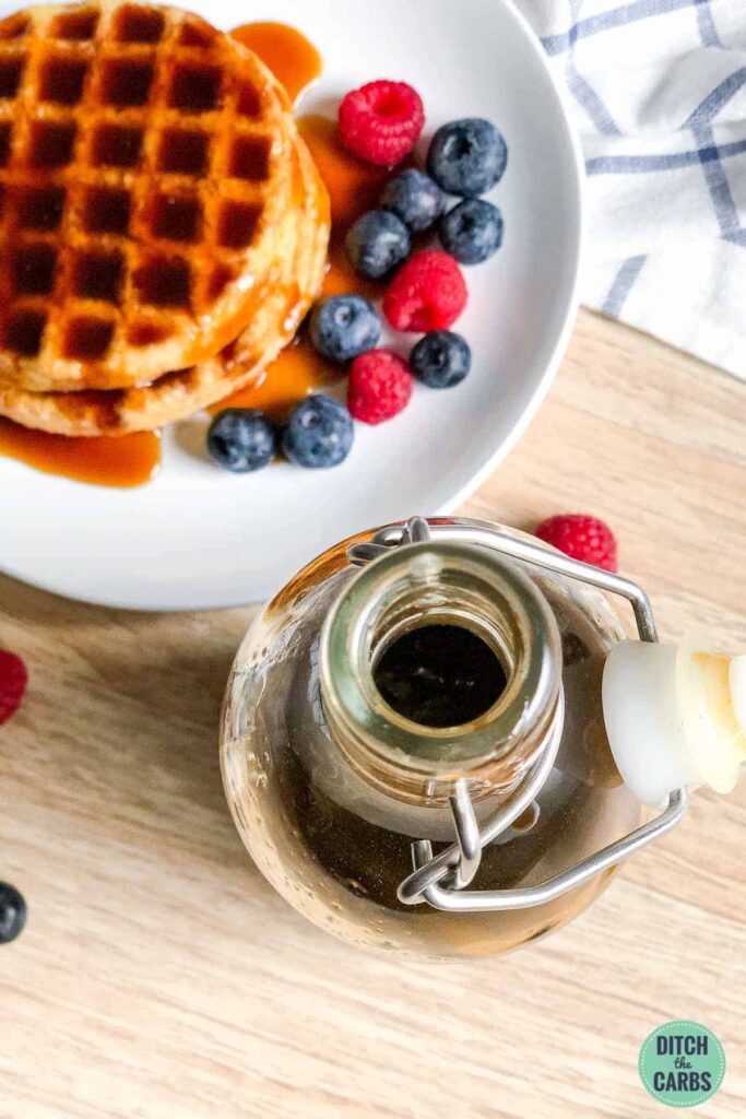 Easy Homemade Sugar-Free Keto Syrup (Low-Carb) - Thinlicious