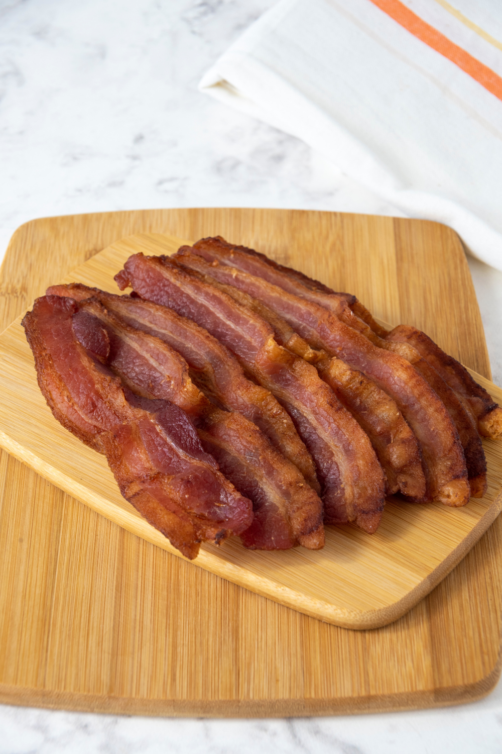 Quick & Easy No-Mess Low-Carb Bacon - Thinlicious