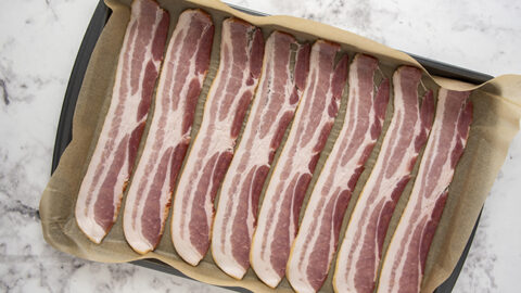 Quick & Easy No-Mess Low-Carb Bacon - Thinlicious