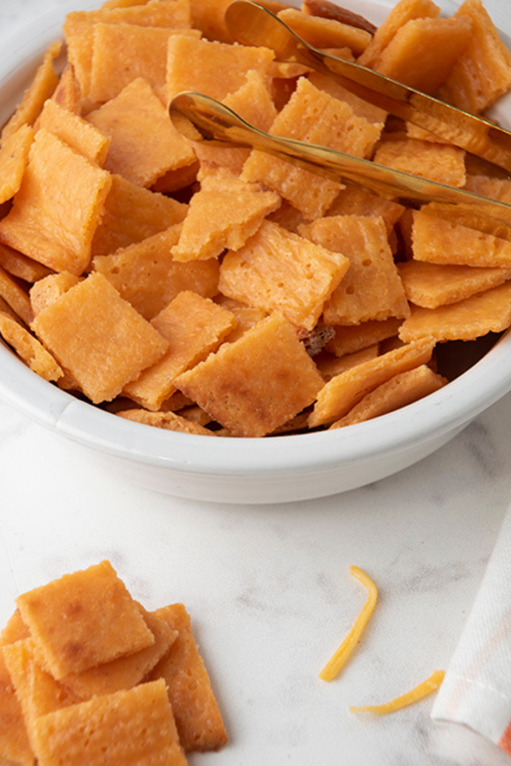 Cheesy, Crunchy Low Carb Crackers - Thinlicious