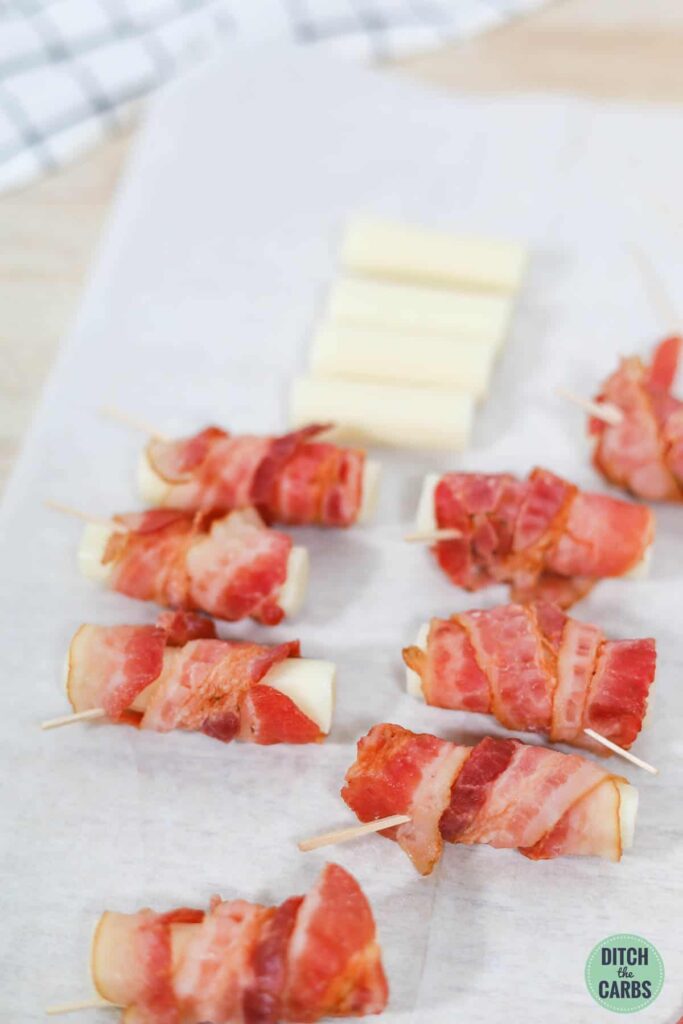 How to Cook Bacon Wrapped Cheese Sticks (in the air fryer) - Thinlicious